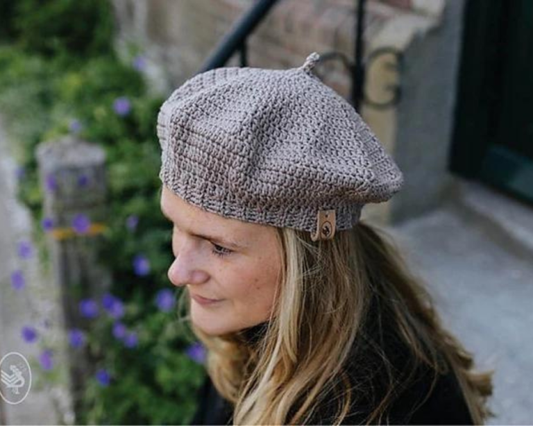 30 Lovely and Easy Women’s Crochet Hat Patterns - Stitch11